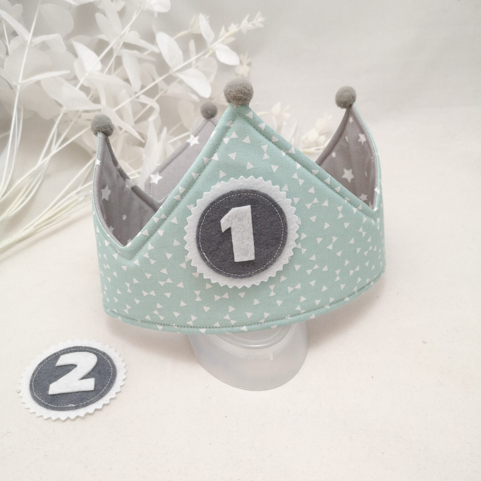 corona de cumpleaños mint gris
